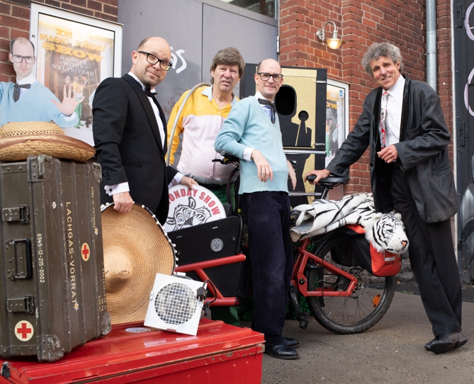 Magic Monday Show Frankfurt in der Käs | Kult, Comedy, Zauberkunst